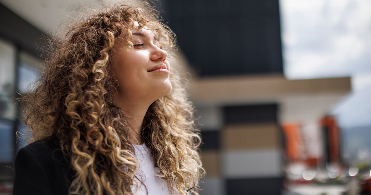 How The 'Expectation Effect' Hack Boosts Happiness Levels | HuffPost Life