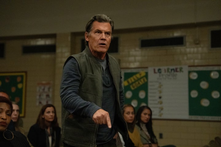 Weapons Director Weighs In On Meaning Behind Floating Gun Scene ...