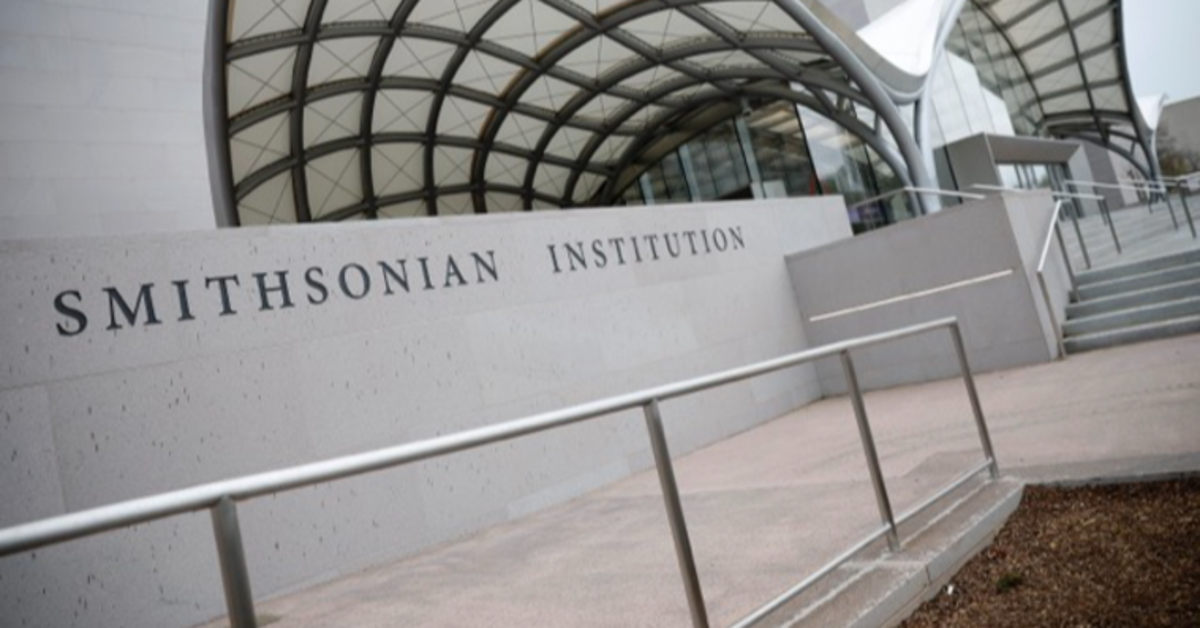 Trump Orders Smithsonian 'Review' | HuffPost UK Videos