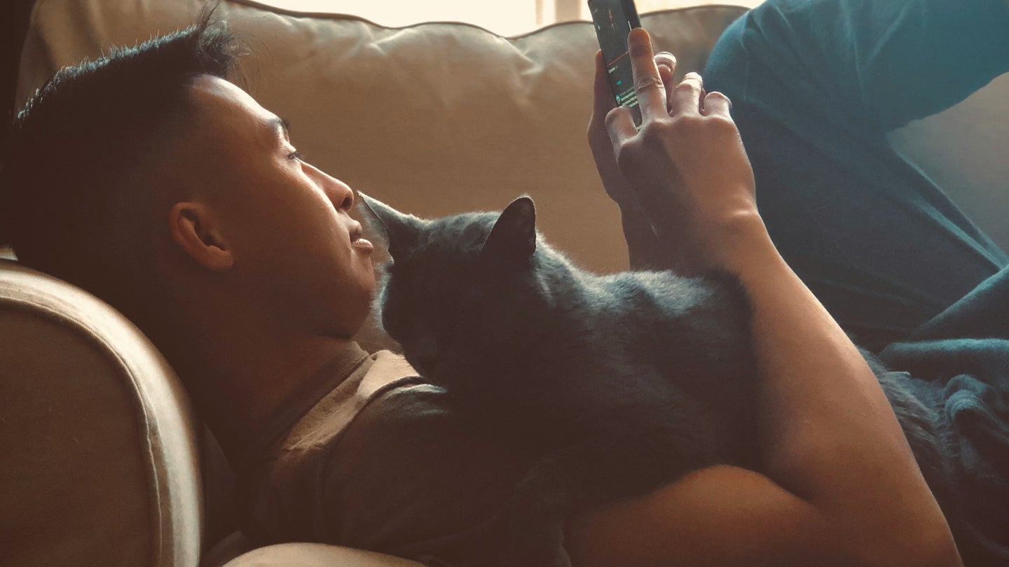 Do You Have 'Screen Apnoea'? Here's What It Means | HuffPost UK Life