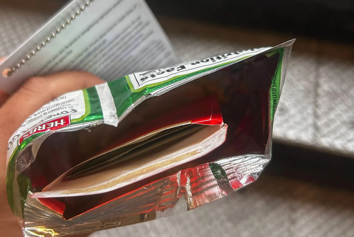 Eric Adams Advisor Handed Reporter Cash Stuffed In Bag Of Potato Chips ...