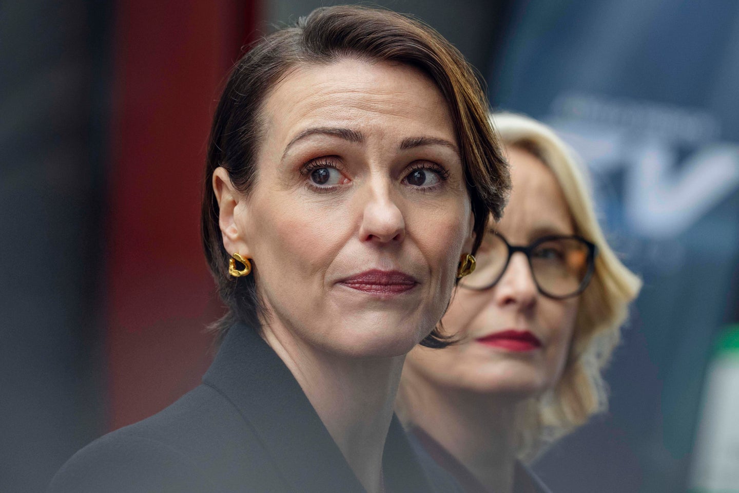Hostage Reviews: Suranne Jones' Netflix Drama Is Your Next Binge-Watch ...