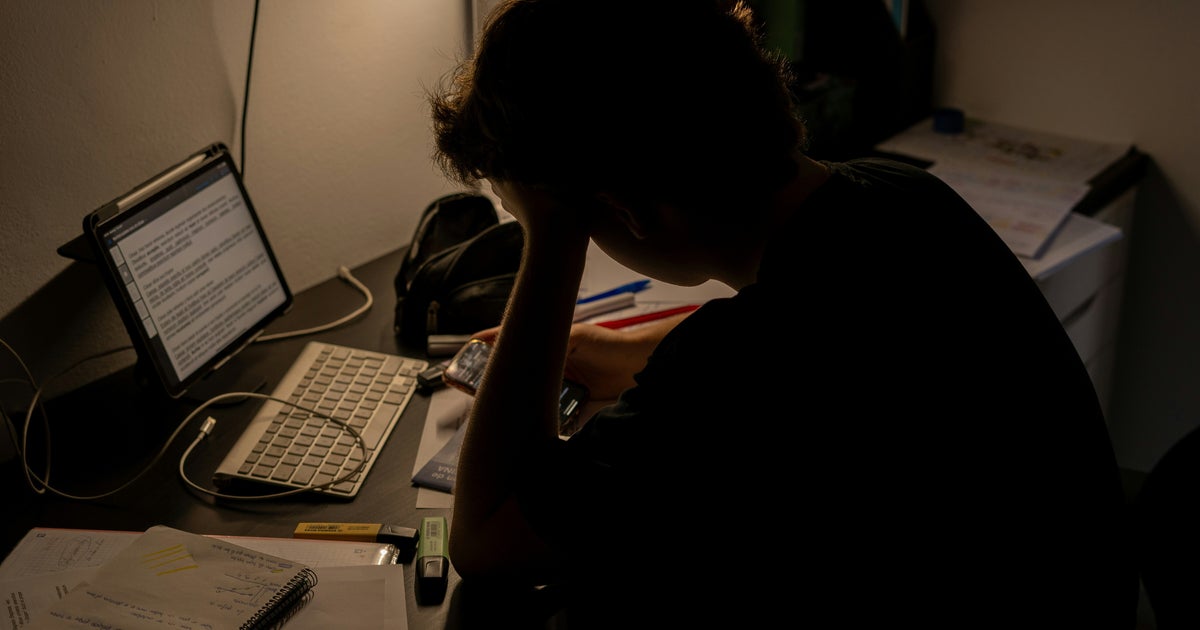 Always Feel Behind At Work? You Might Have 'Career Dysmorphia ...