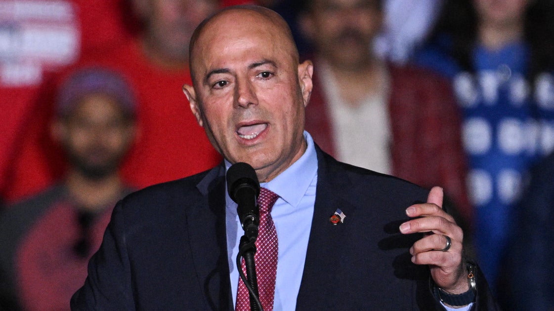 Mayor Backtracks On Arabic Police Patch Following MAGA Backlash ...