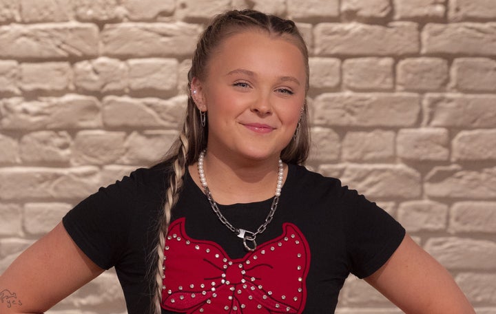 Jojo Siwa Gets Candid About Backlash To Chris Hughes Relationship ...