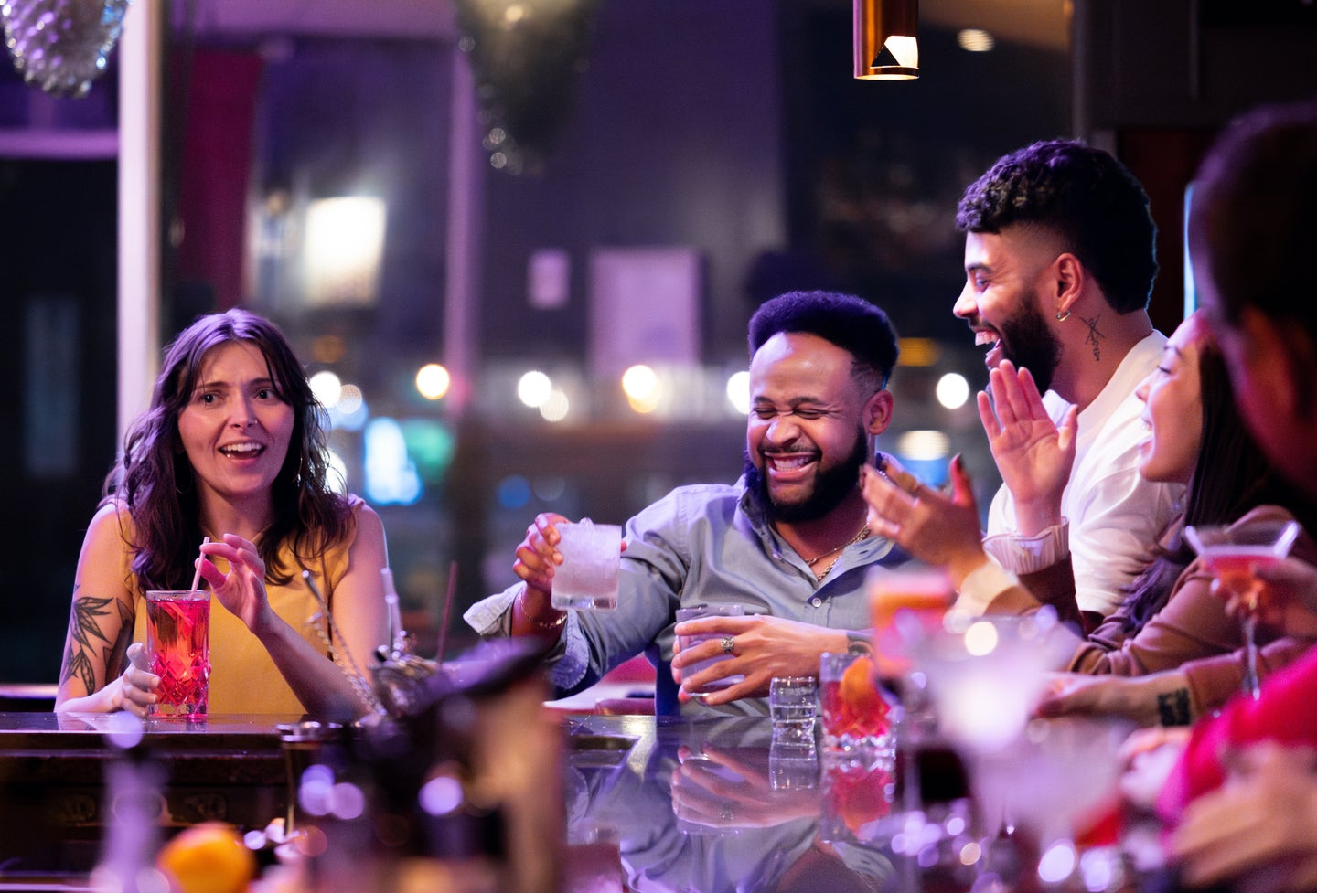How Much Should You Tip Your Bartender? | HuffPost Life