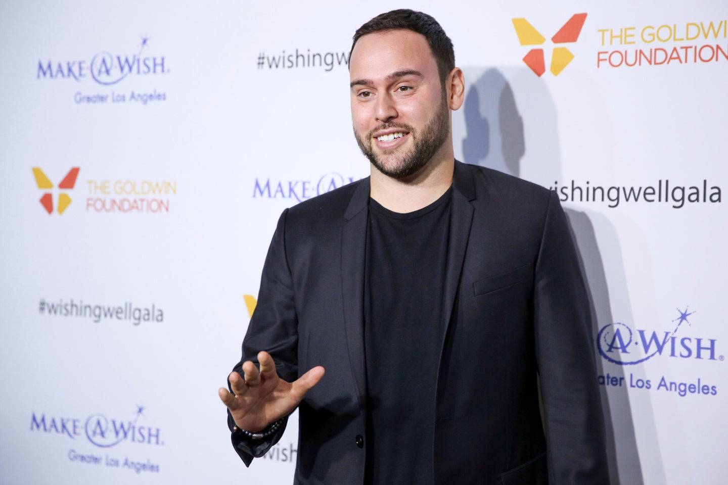 Sydney Sweeney Photographed Holding Hands With Scooter Braun | HuffPost ...