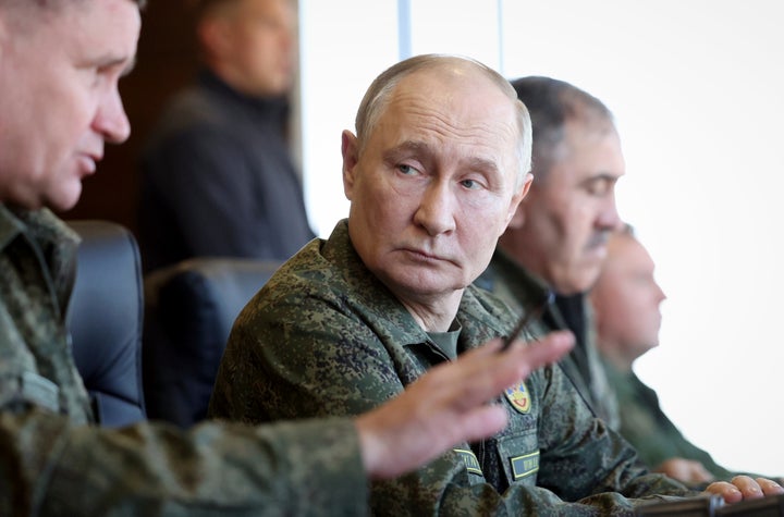Putin To Change Conscription Rules And Boost Army, UK Says | HuffPost ...