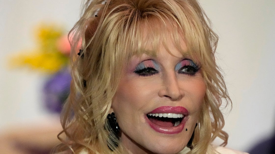 Dolly Parton Reassures Fans She 'Ain't Dead Yet' | HuffPost Entertainment