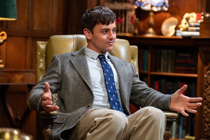 The Celebrity Traitors: Tom Daley's Side-Eye To Kate Garraway Is Our New Favourite Meme ...