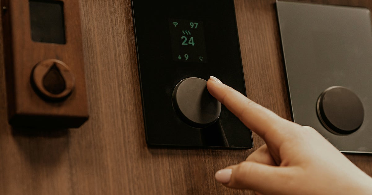 How To Handle Workplace Central Heating Disagreements | HuffPost UK Life