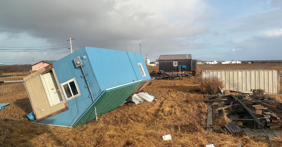 Alaska Airlifting Hundreds From Storm-Devastated Coastal Villages ...