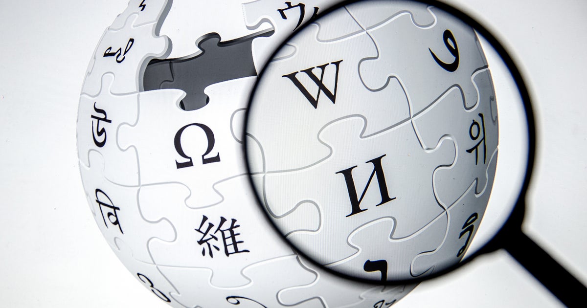 Gunman Wearing 'Non-Offending Pedophile Sign' Arrested At NYC Wikipedia ...
