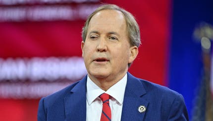 Douglas MacKinnon | HuffPost