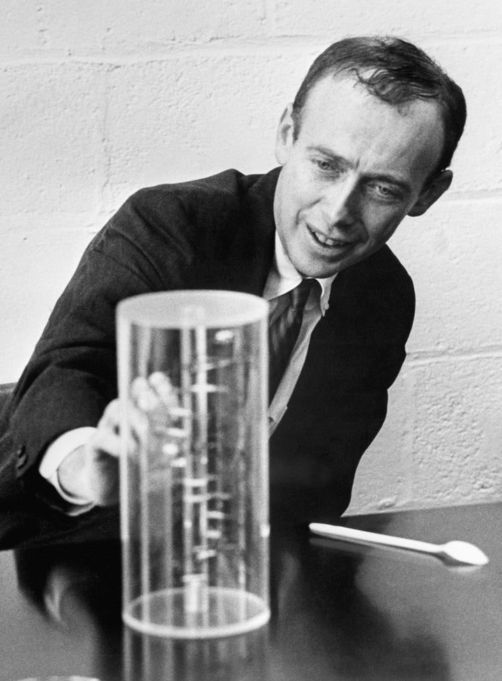 James Watson, Co-Discoverer Of The Double-Helix Shape Of DNA, Has Died ...