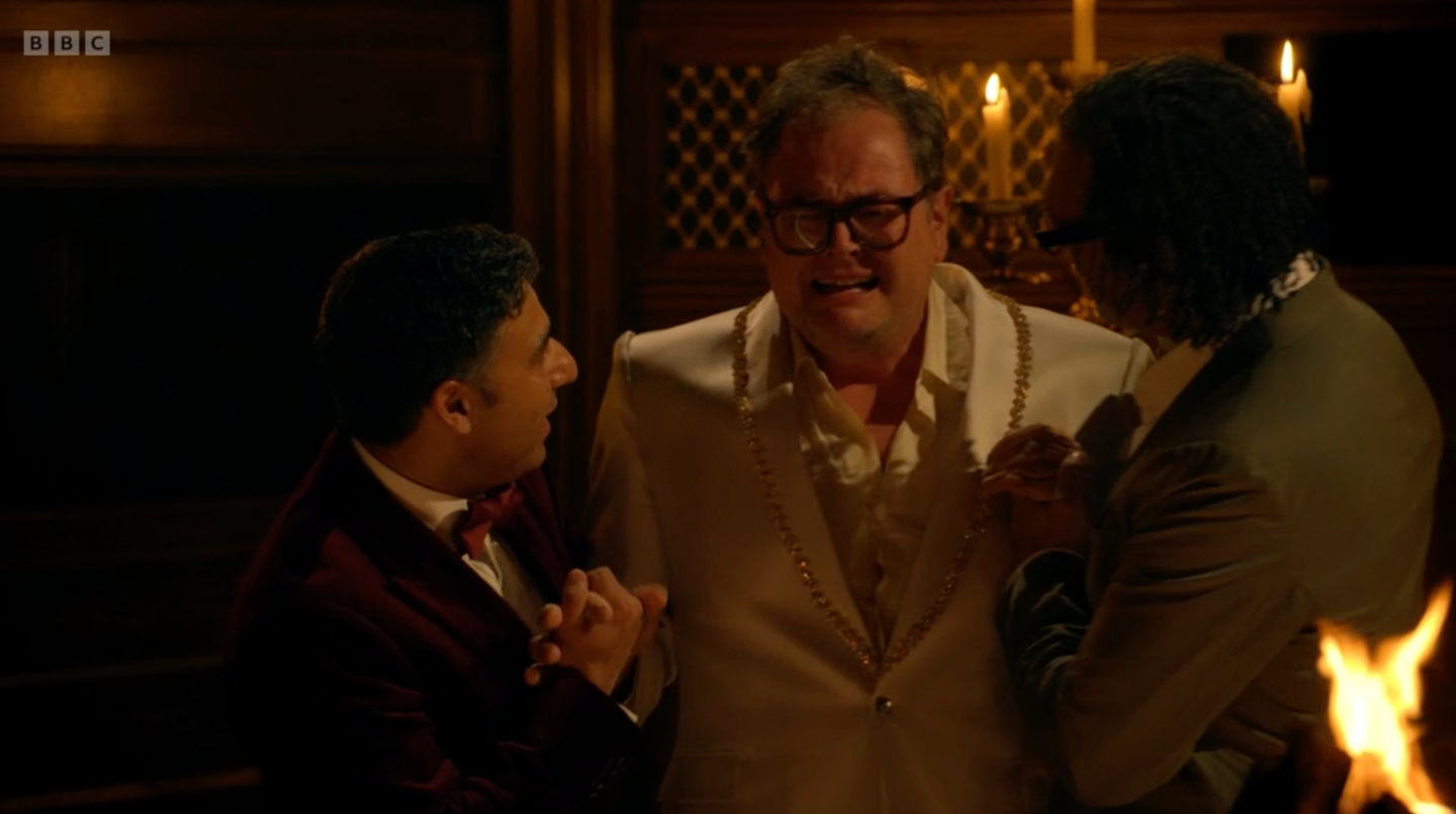 Alan Carr Recalls Tearful The Celebrity Traitors Finale Moment ...