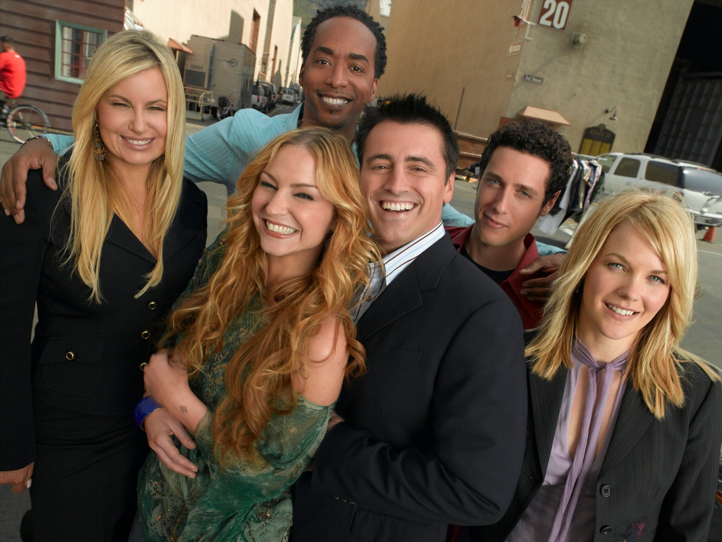 ‘Friends’ Spinoff ‘Joey’: Unaired Episodes Released | HuffPost ...