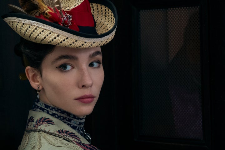 26 International TV Shows On Netflix You Need To Watch | HuffPost ...