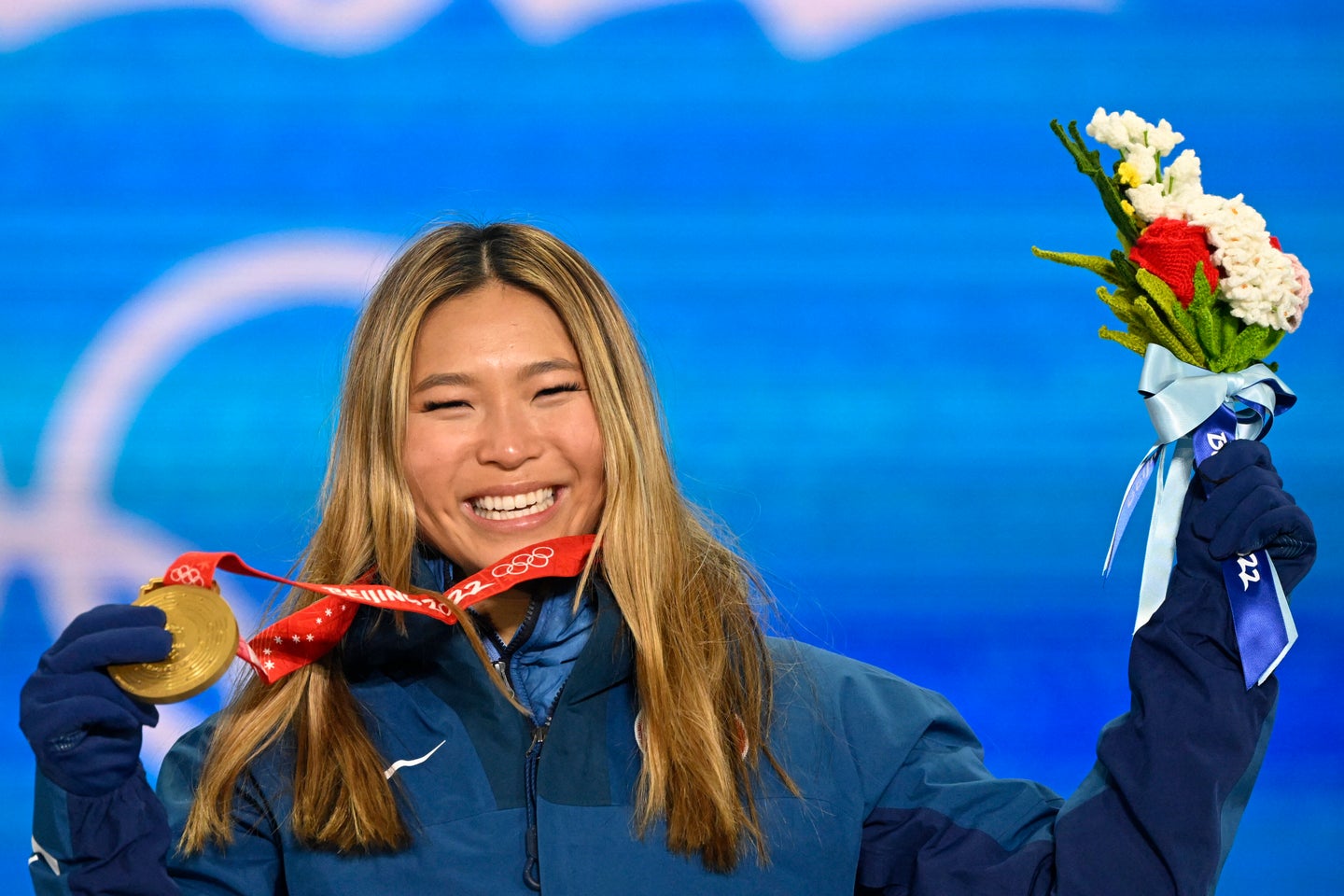 Winter Olympic Legend And NFL Superstar Flex Romance With Cute Kiss In ...