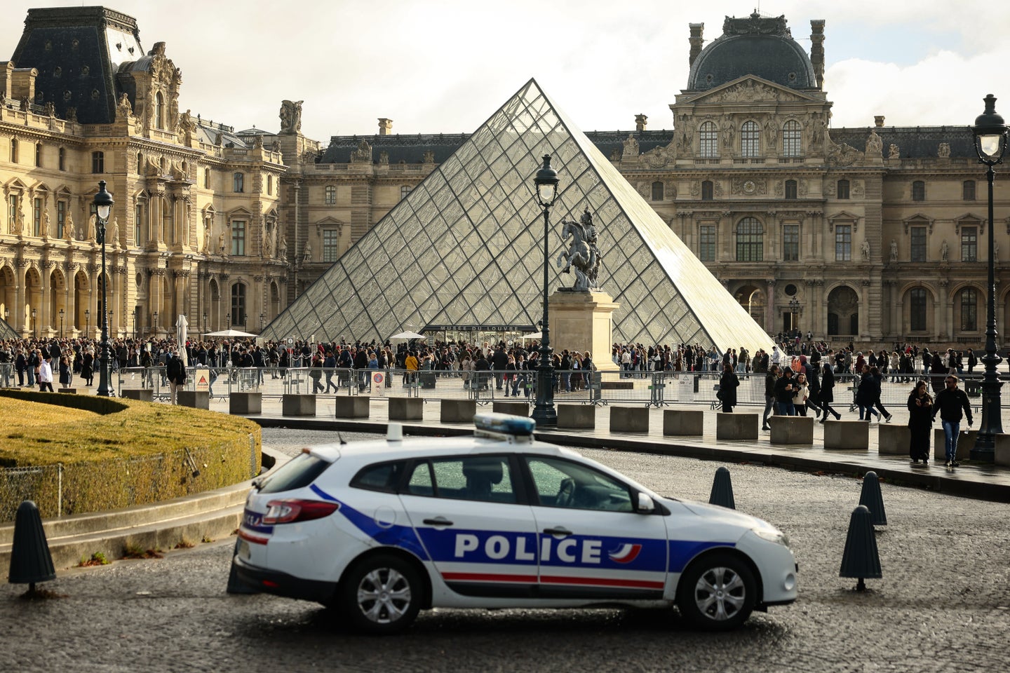 Louvre Hit By Fresh Disaster As Water Leak Damages Hundreds Of Rare ...