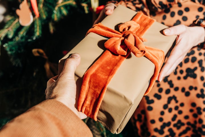 There Are 6 Types Of Gift Givers. Which Are You? | HuffPost Life