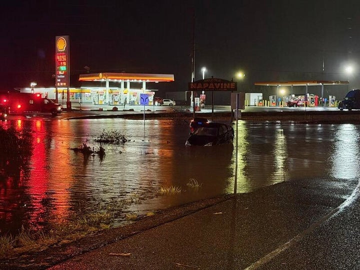 Washington Governor Declares Statewide Emergency As Residents Brace For ...