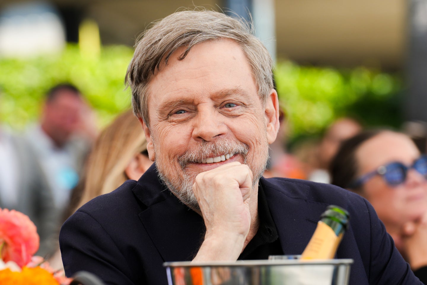 Mark Hamill Pulls Humbling Prank: 'What Does It Take To Get Recognized ...