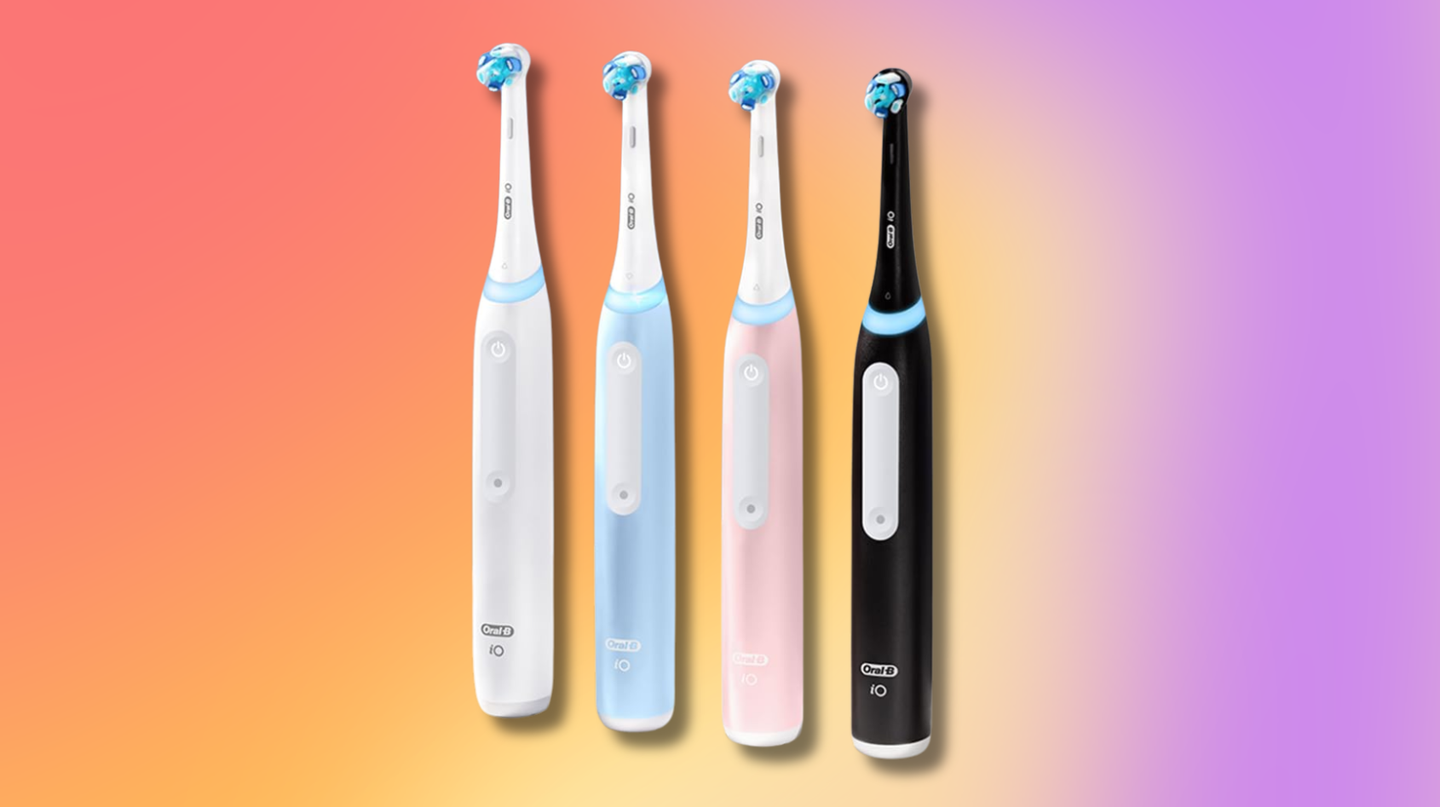 This Oral-B Toothbrush Leaves Teeth 'Dentist-Clean' | HuffPost Life