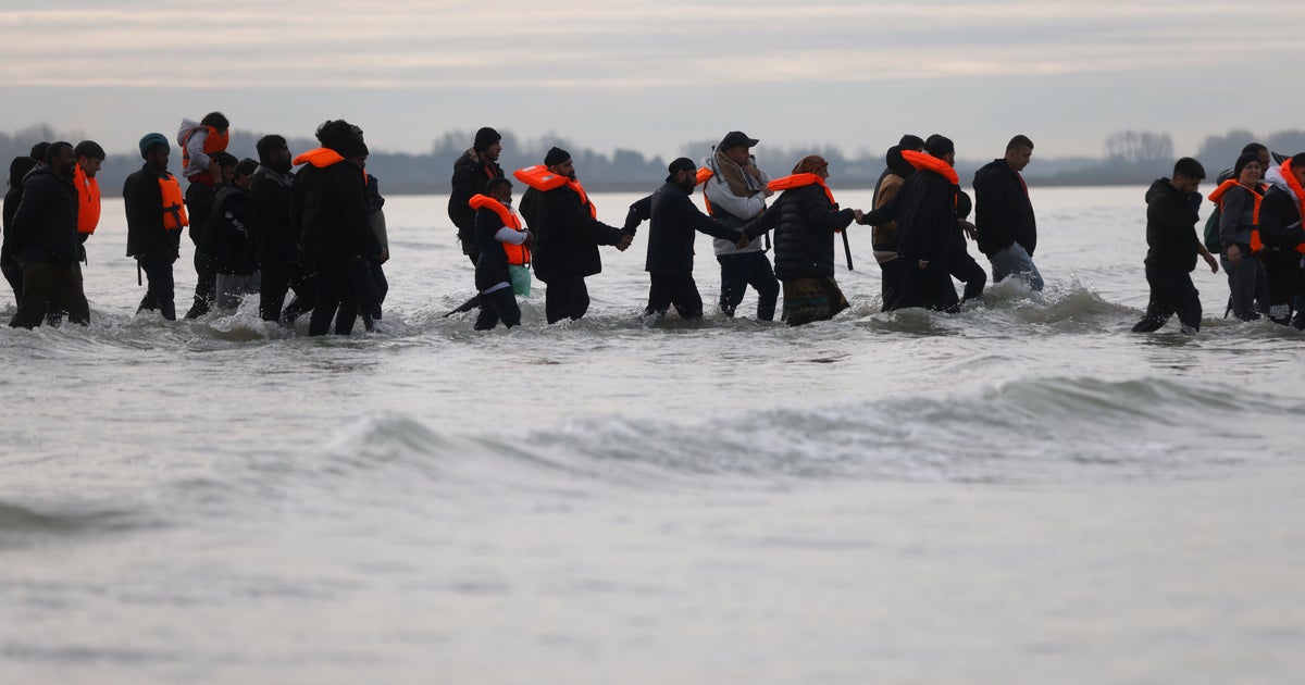 Small Boat Crossings Reached Embarrassing High In 2025 | HuffPost UK ...