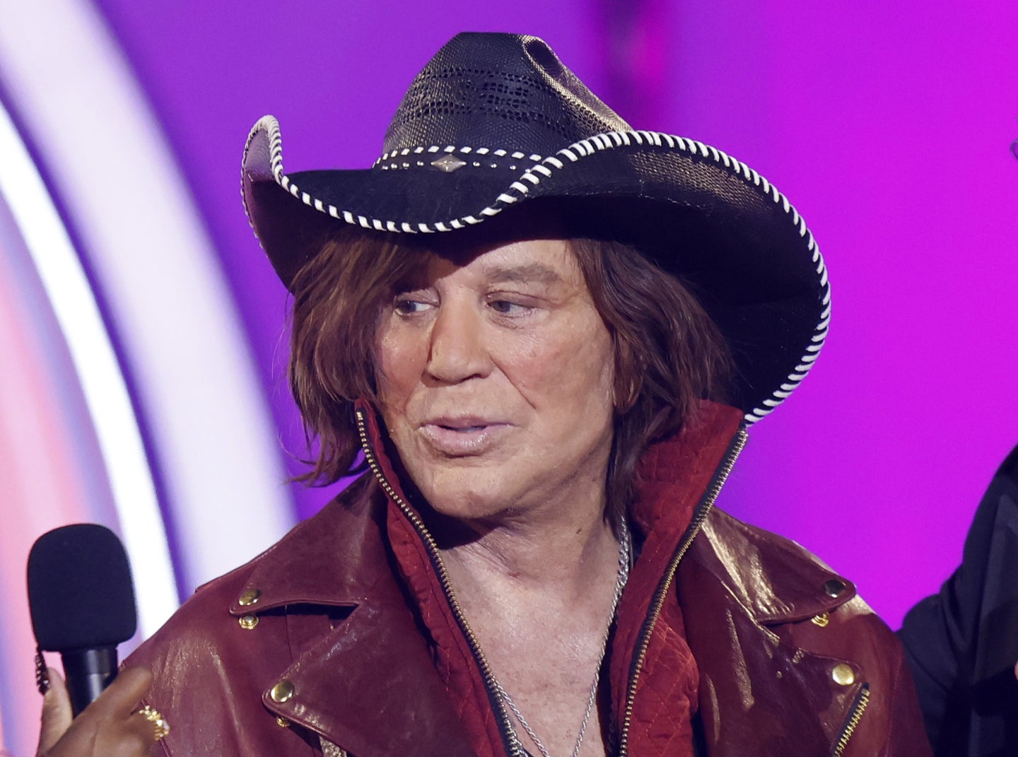 Mickey Rourke Distances Himself From GoFundMe Set Up In His Name ...