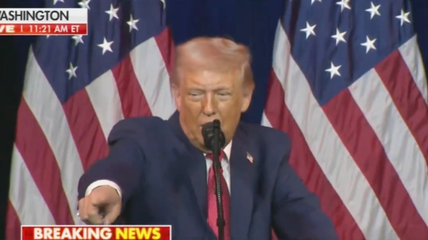 Trump Commands NYT Photographer To Make Him Look 'Thin' In Photos ...