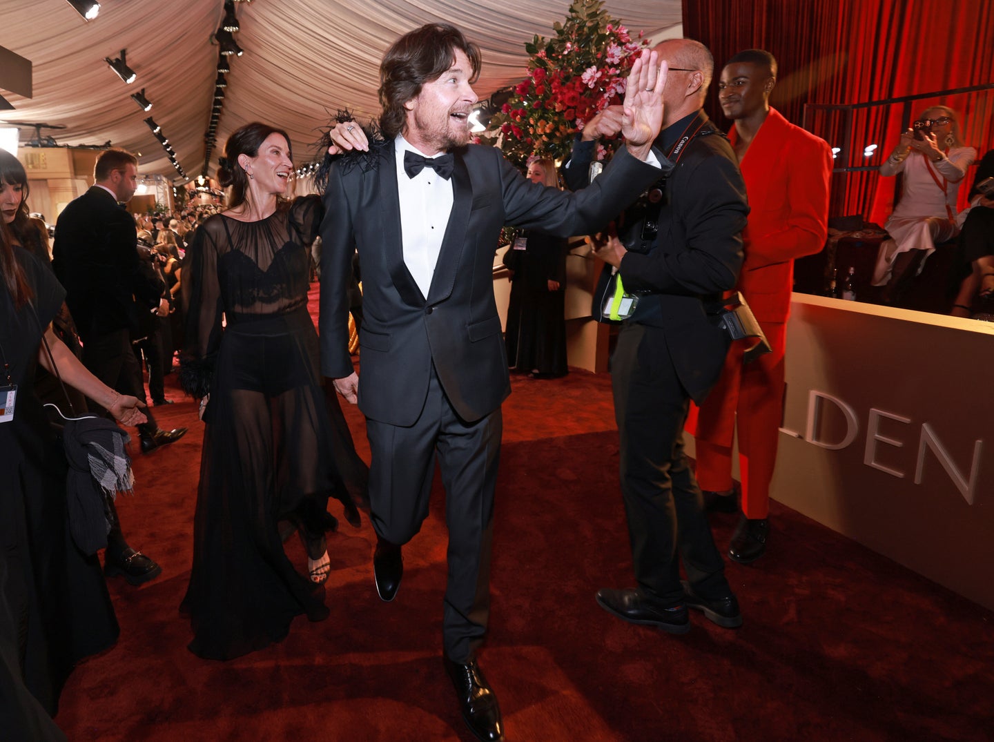 Jason Bateman Tries To Make ‘Best Female Actor’ Category All About Him ...