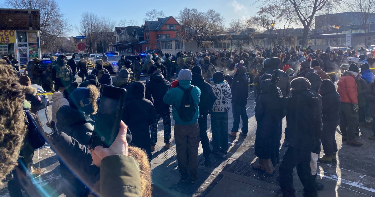 Video Shows ICE Agents Shooting Man In Minneapolis | HuffPost Latest News