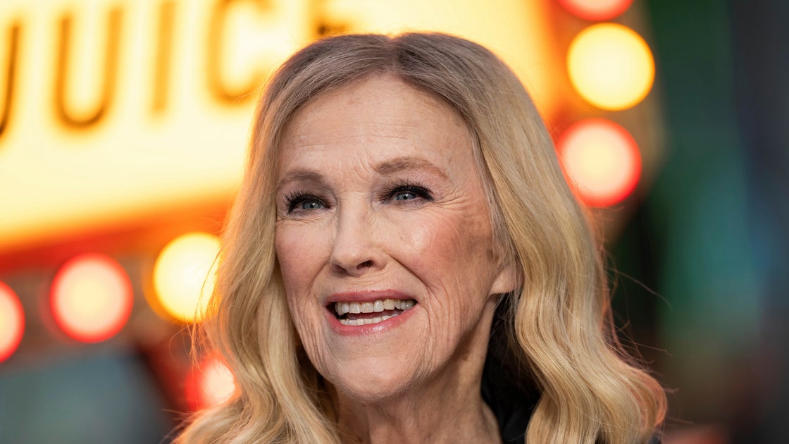 Catherine O’Hara Showed Us It Was OK To Be An Imperfect Mom | HuffPost ...