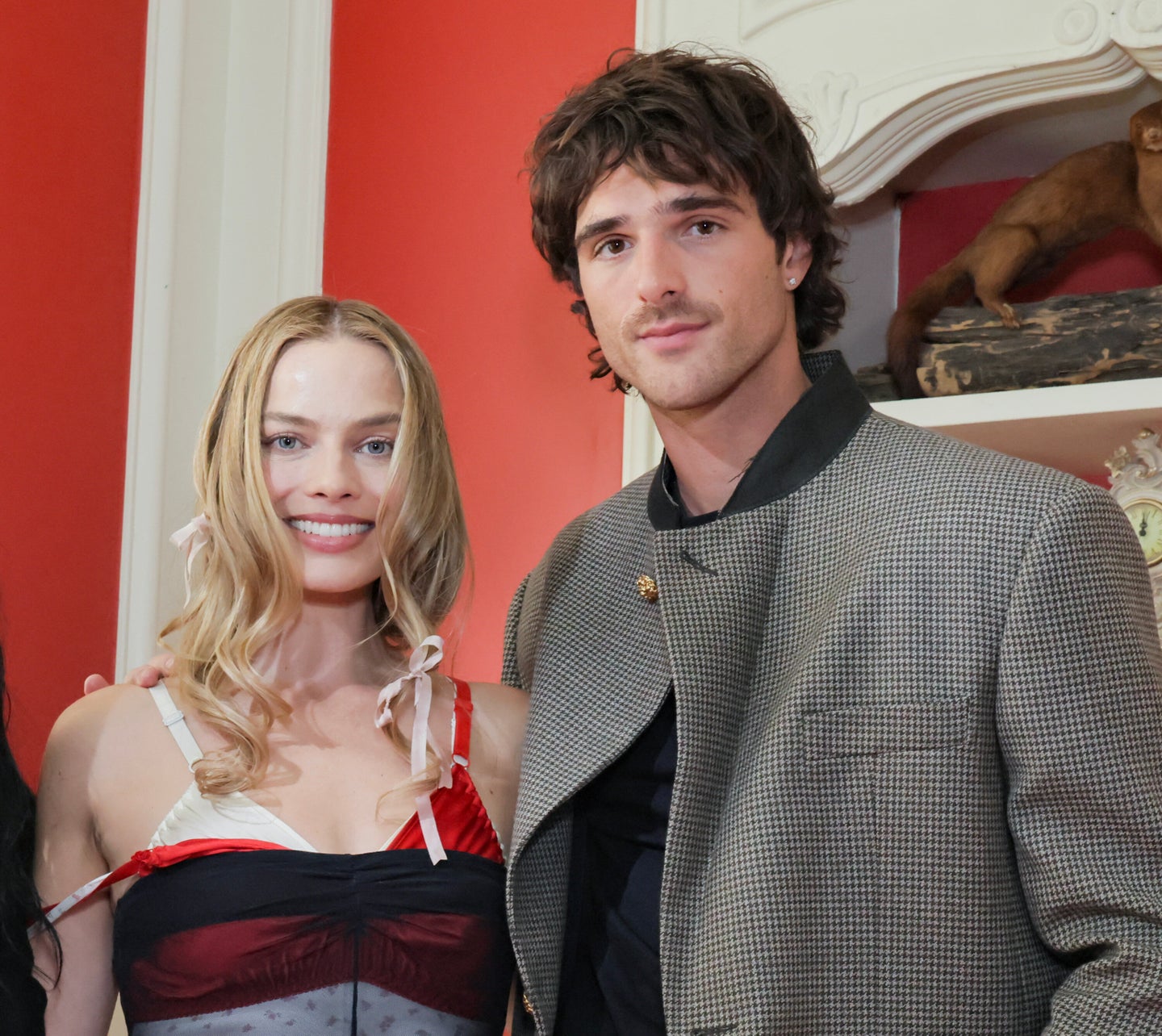 Margot Robbie Says Male Actor Once Gave Her Weight Loss Book | HuffPost ...