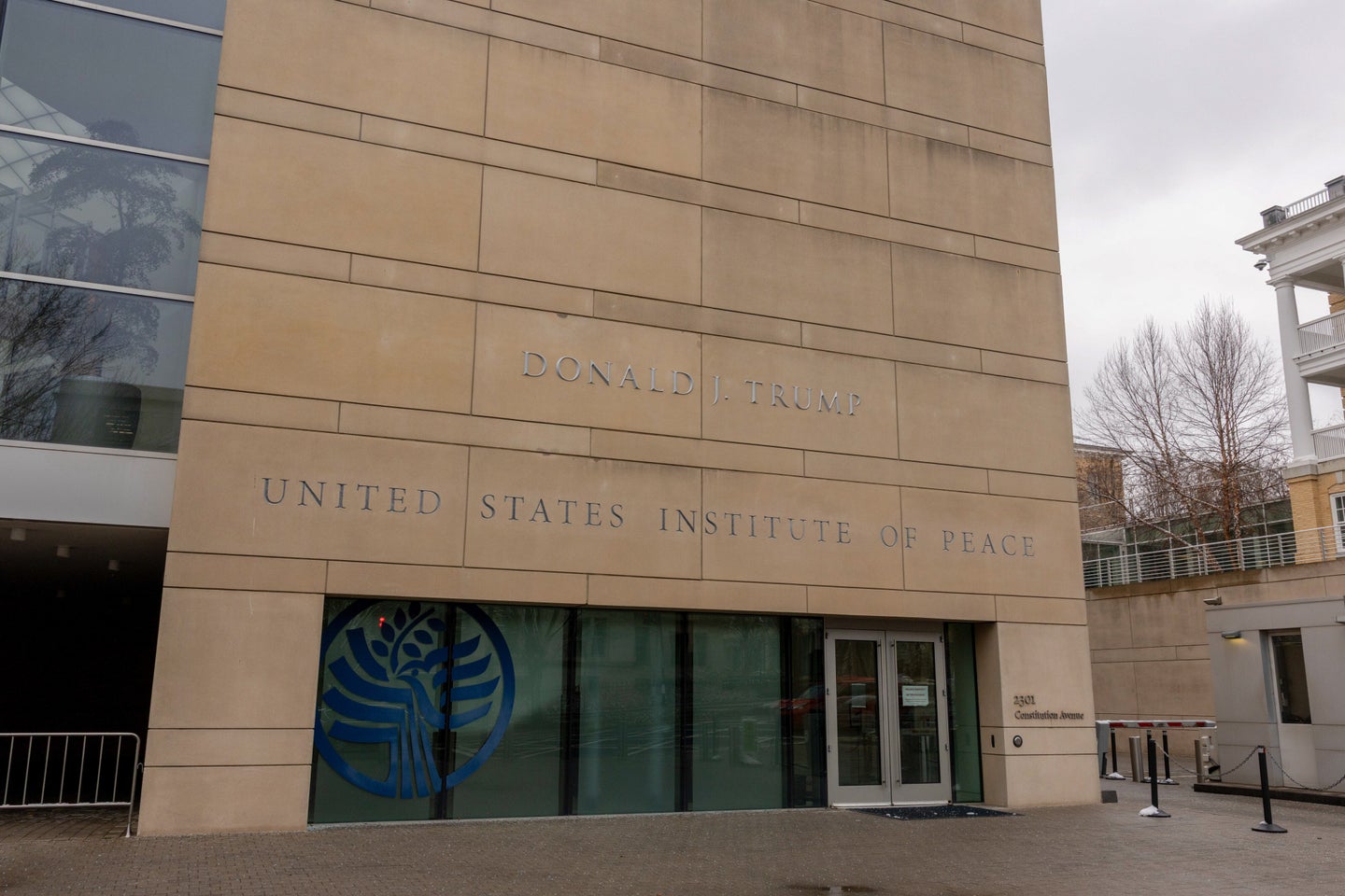 Trump Wants His Name On Federal Buildings. That Should Worry You ...