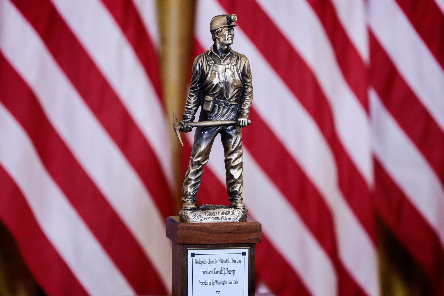 Trump Was Given Yet Another Weird Award, And Critics Are Aghast ...
