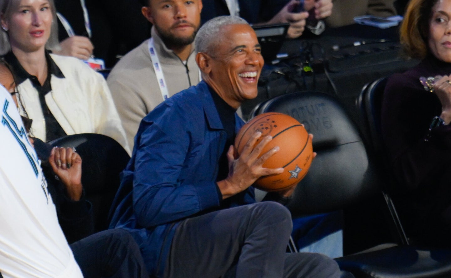 Barack Obama Accidentally Steals The Show At NBA All-Star Game ...
