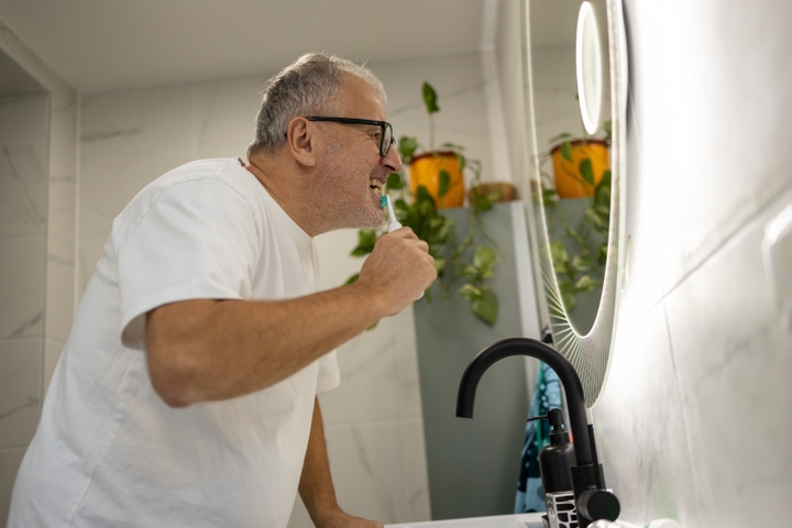 Sensitive Teeth? Sensodyne’s Whitening Toothpaste Is 22% Off | HuffPost ...