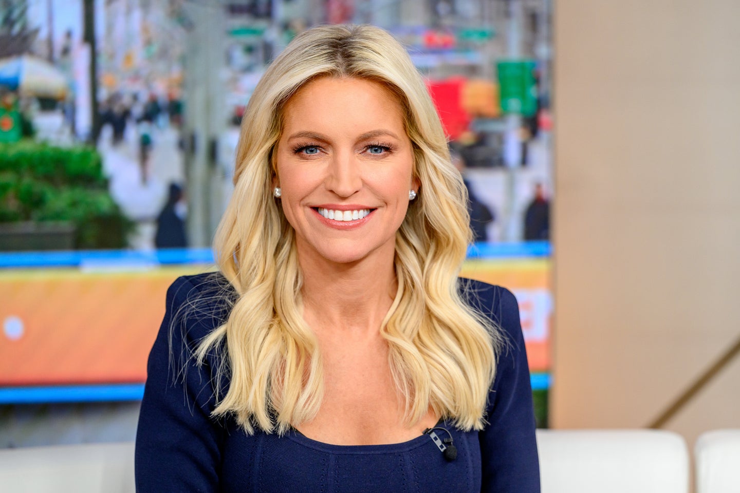 'Gosh!': Fox News Host Rattles Off Reasons Why It’s 'So Expensive' To ...