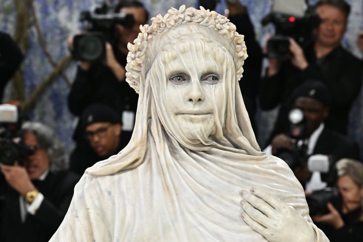 Met Gala 2026: Heidi Klum Transforms Herself Into A Statue On Red ...