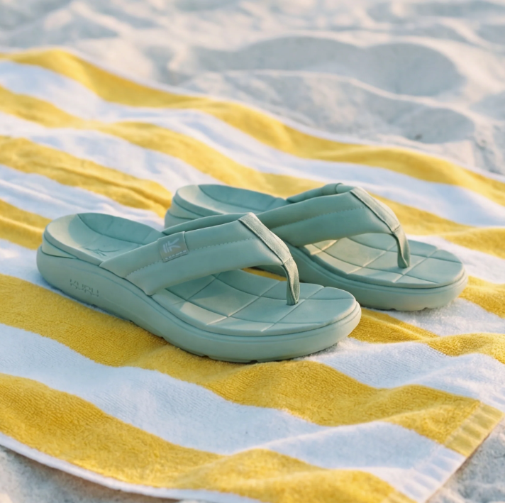 These Podiatrist-Recommended Flip-Flops Won’t Wreck Your Arches ...
