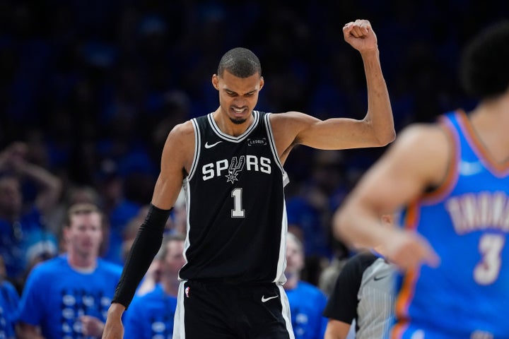 Spurs Win The West, Topple Thunder 111-103 In Game 7 To Head To NBA ...