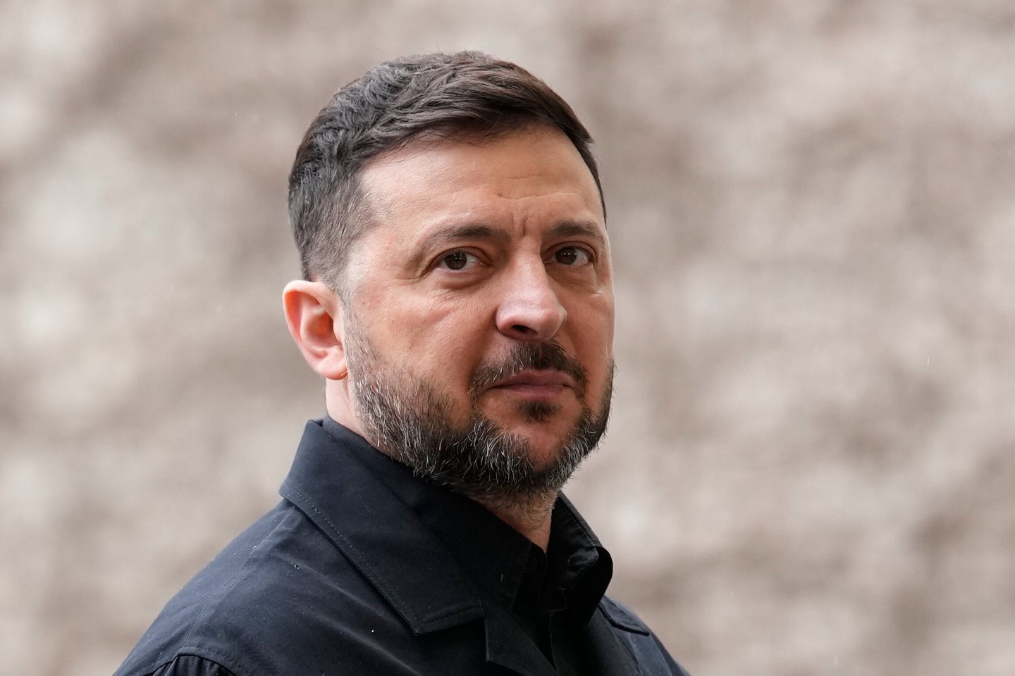 Putin Rejects Zelenskyy's Offer To Meet, Saying He Sees 'No Point' In ...