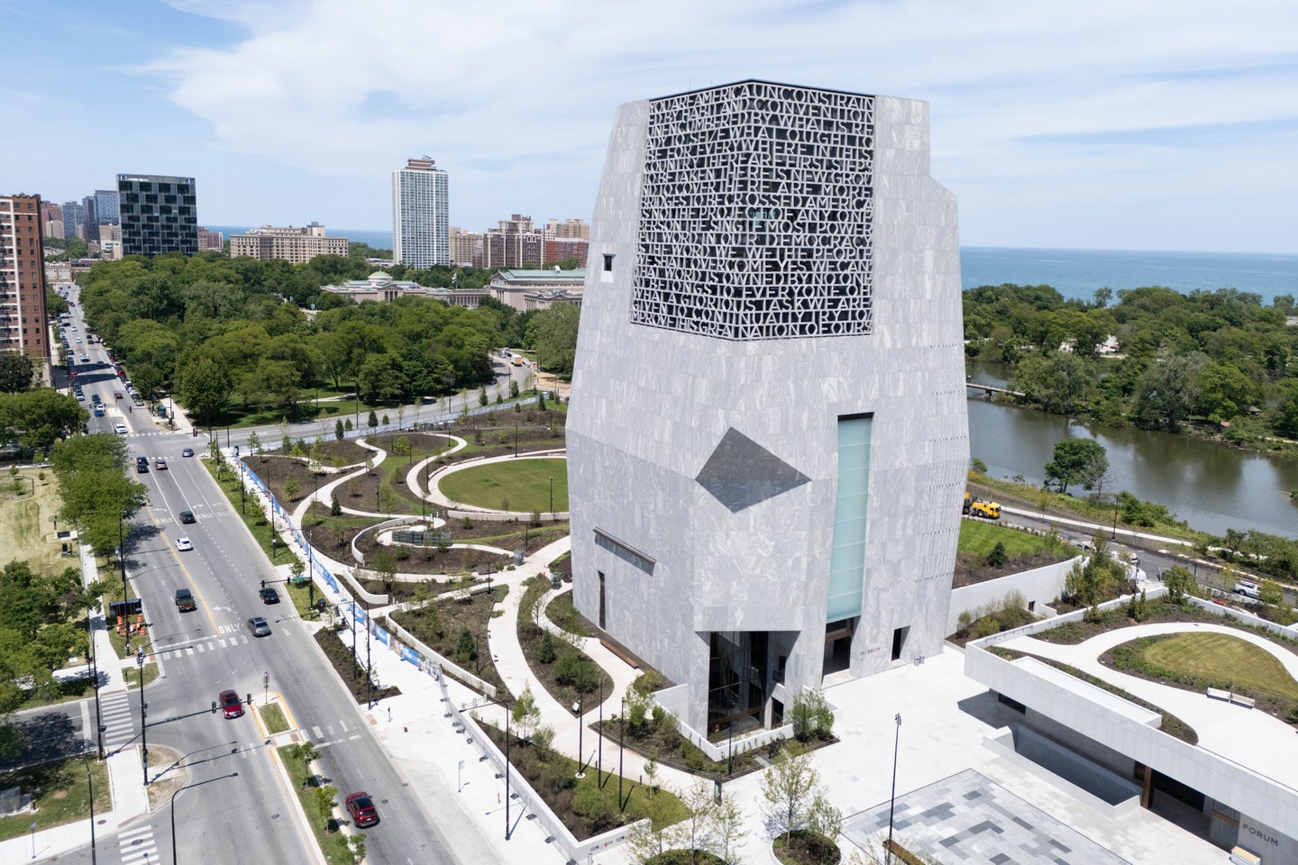 Trump's Wild New AI Slop Trashes Obama's Presidential Library ...