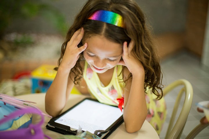 I'm A Psychologist – We Need To Talk About Screen Time And ...