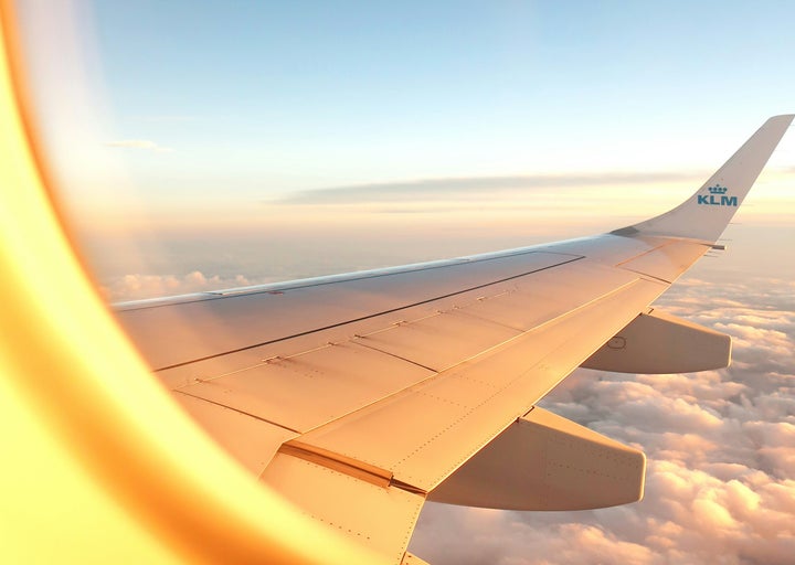 The Unspoken Airplane Rules That Cause The Most Arguments At 35,000 ...